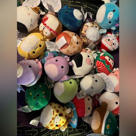 Squishmallows | Toys | Squishmallow 35 Clip And One Capsule ...